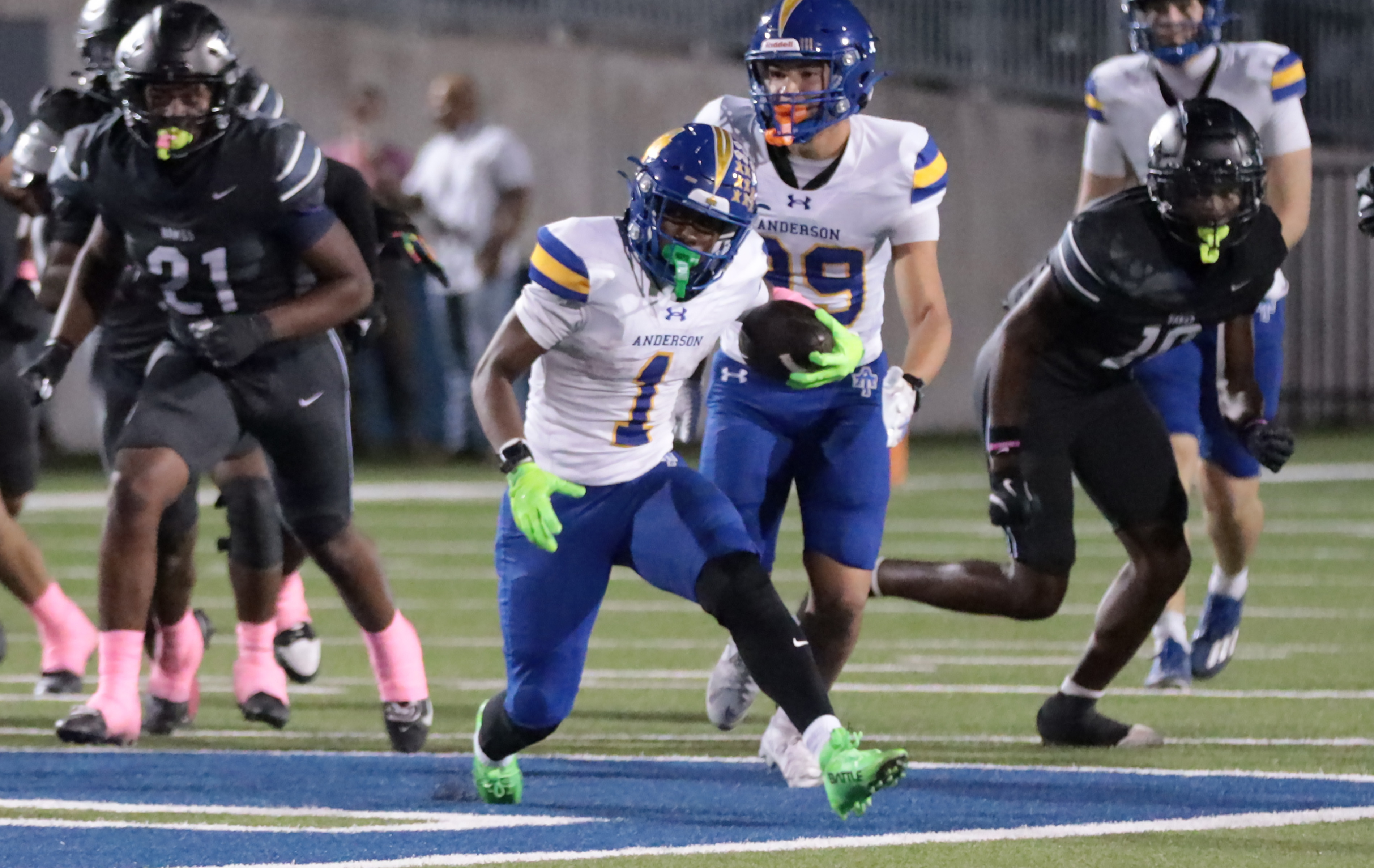 Highlights: Crenshaw, Anderson run through Hendrickson to stay ...