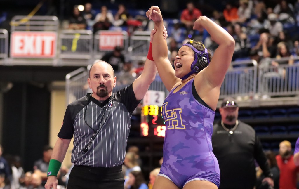 Multiple area wrestlers take home medals at UIL state championships in ...